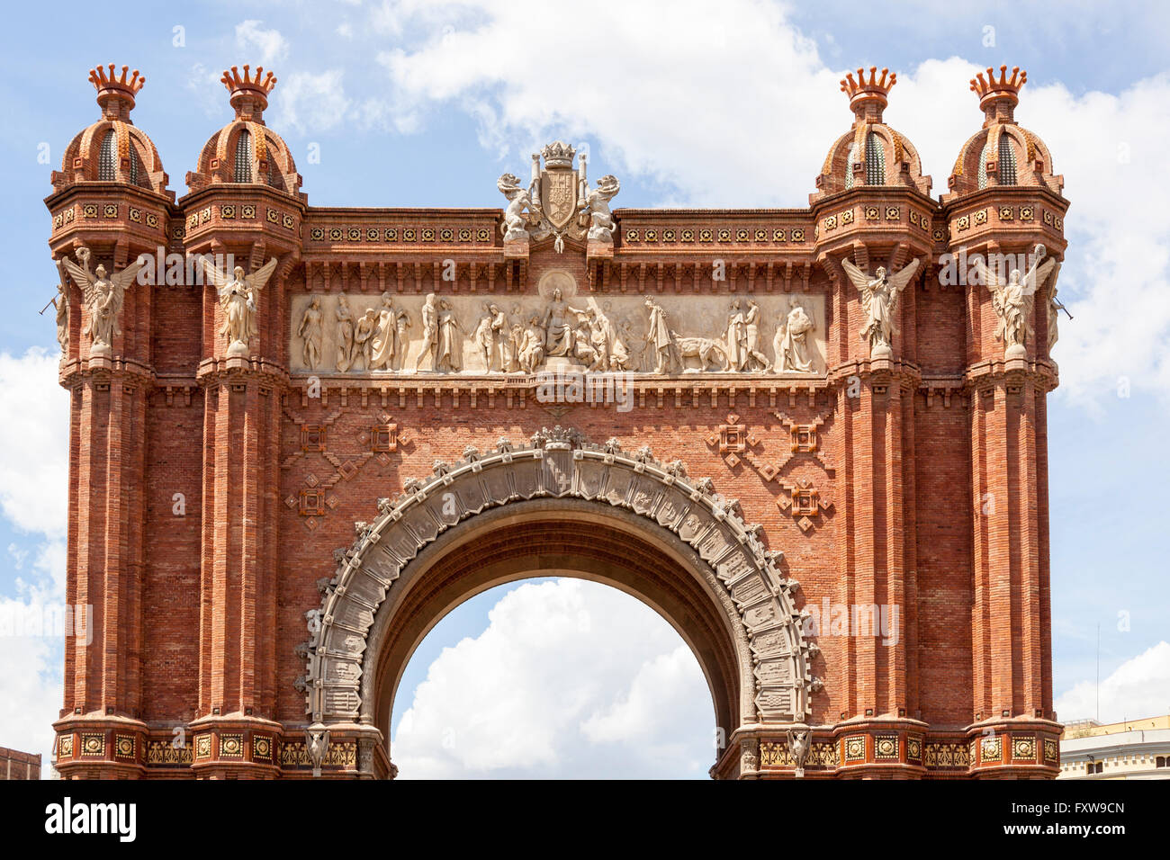 Barcelona triumphbogen -Fotos und -Bildmaterial in hoher Auflösung – Alamy