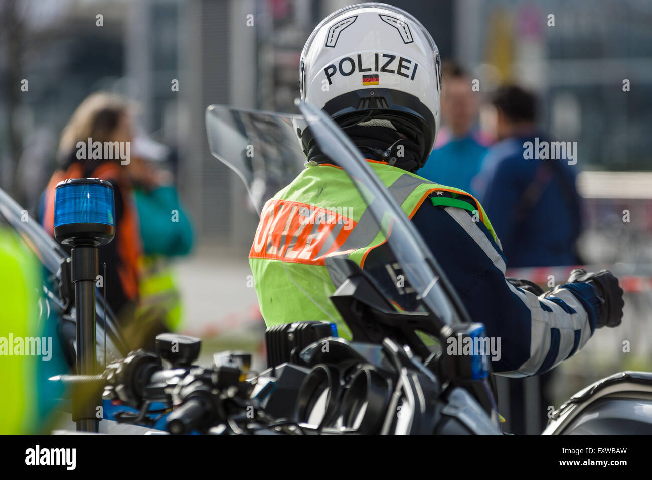 Berlin polizei motorrad -Fotos und -Bildmaterial in hoher Auflösung – Alamy