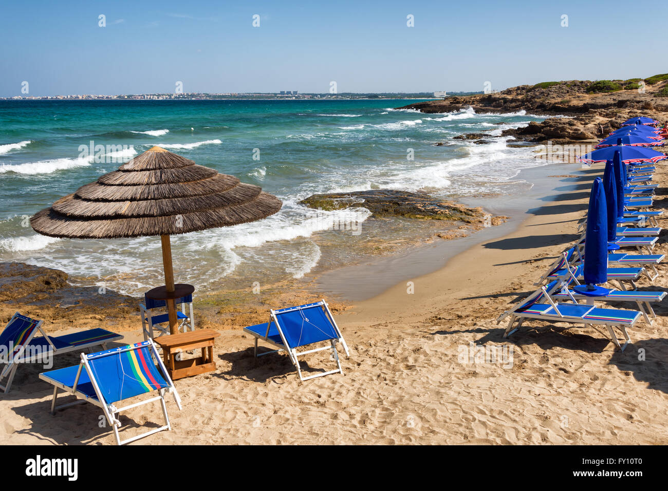 auf Salento die Punta della Suina Strand von Gallipoli, Apulien ...