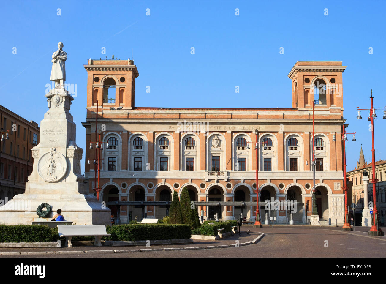 Palast der post und telegraphen forli -Fotos und -Bildmaterial in hoher ...