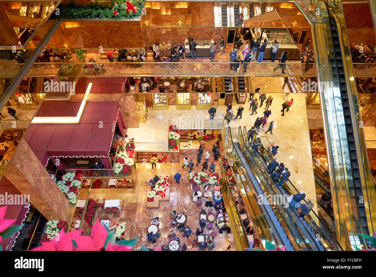 Trump tower atrium -Fotos und -Bildmaterial in hoher Auflösung – Alamy