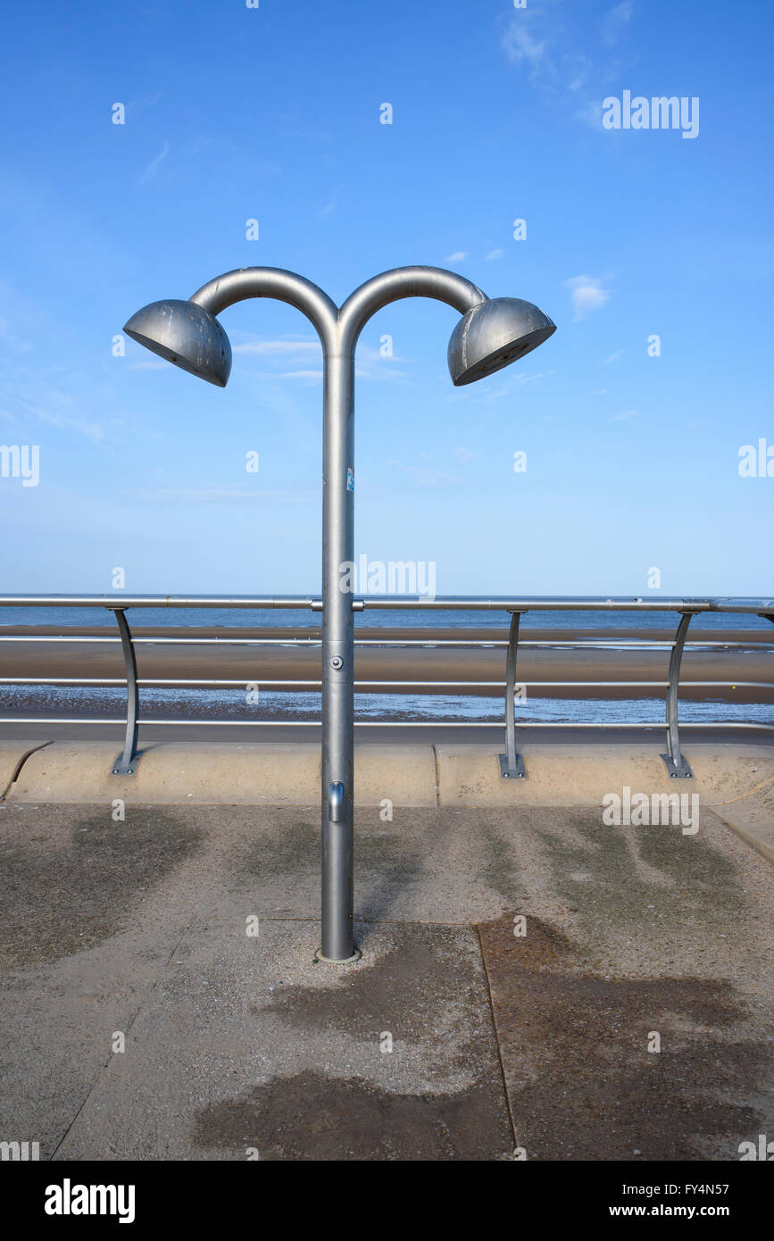 Dusche am strand -Fotos und -Bildmaterial in hoher Auflösung – Alamy