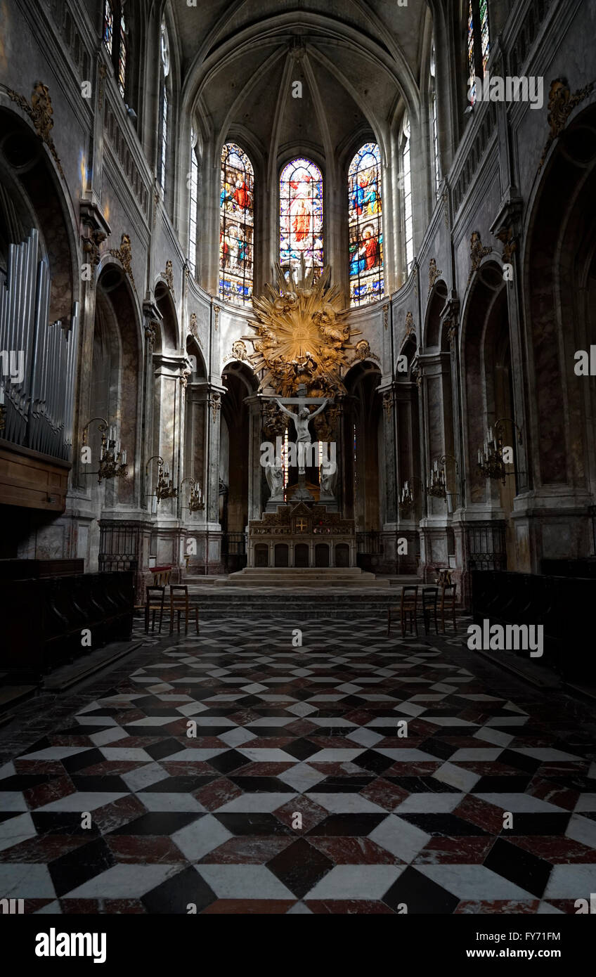 Eglise gothique -Fotos und -Bildmaterial in hoher Auflösung – Alamy