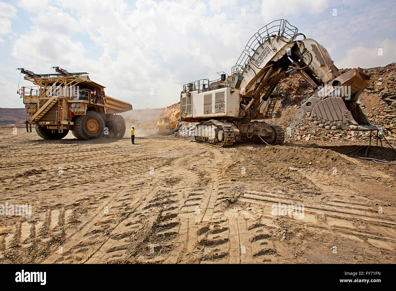 Liebherr bagger -Fotos und -Bildmaterial in hoher Auflösung – Alamy