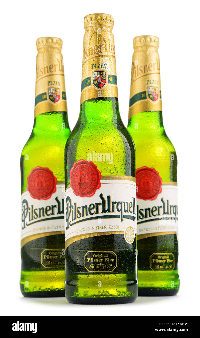 Pilsner urquell tschechisches bier Ausgeschnittene Stockfotos und ...