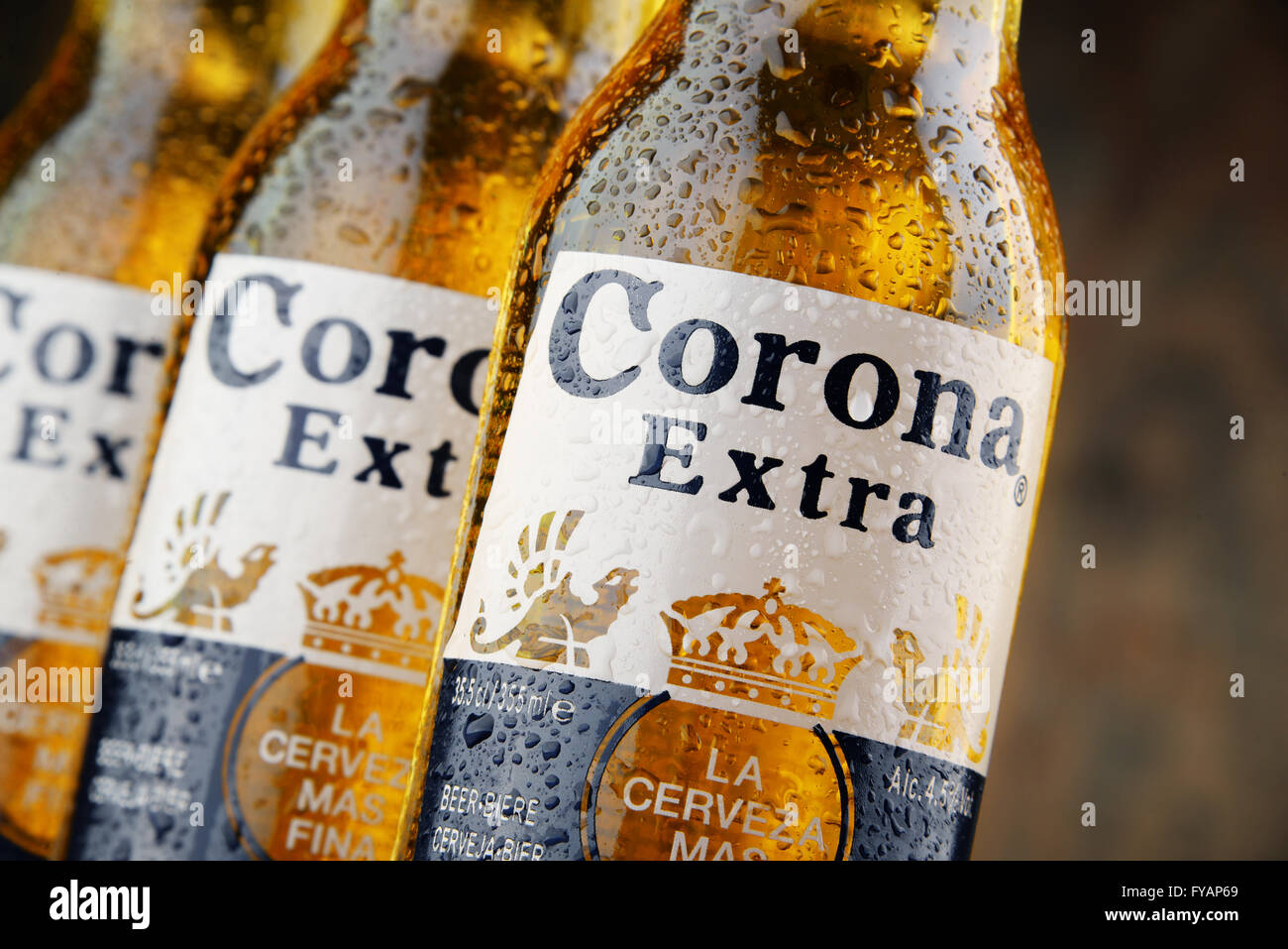 Corona bier logo -Fotos und -Bildmaterial in hoher Auflösung – Alamy
