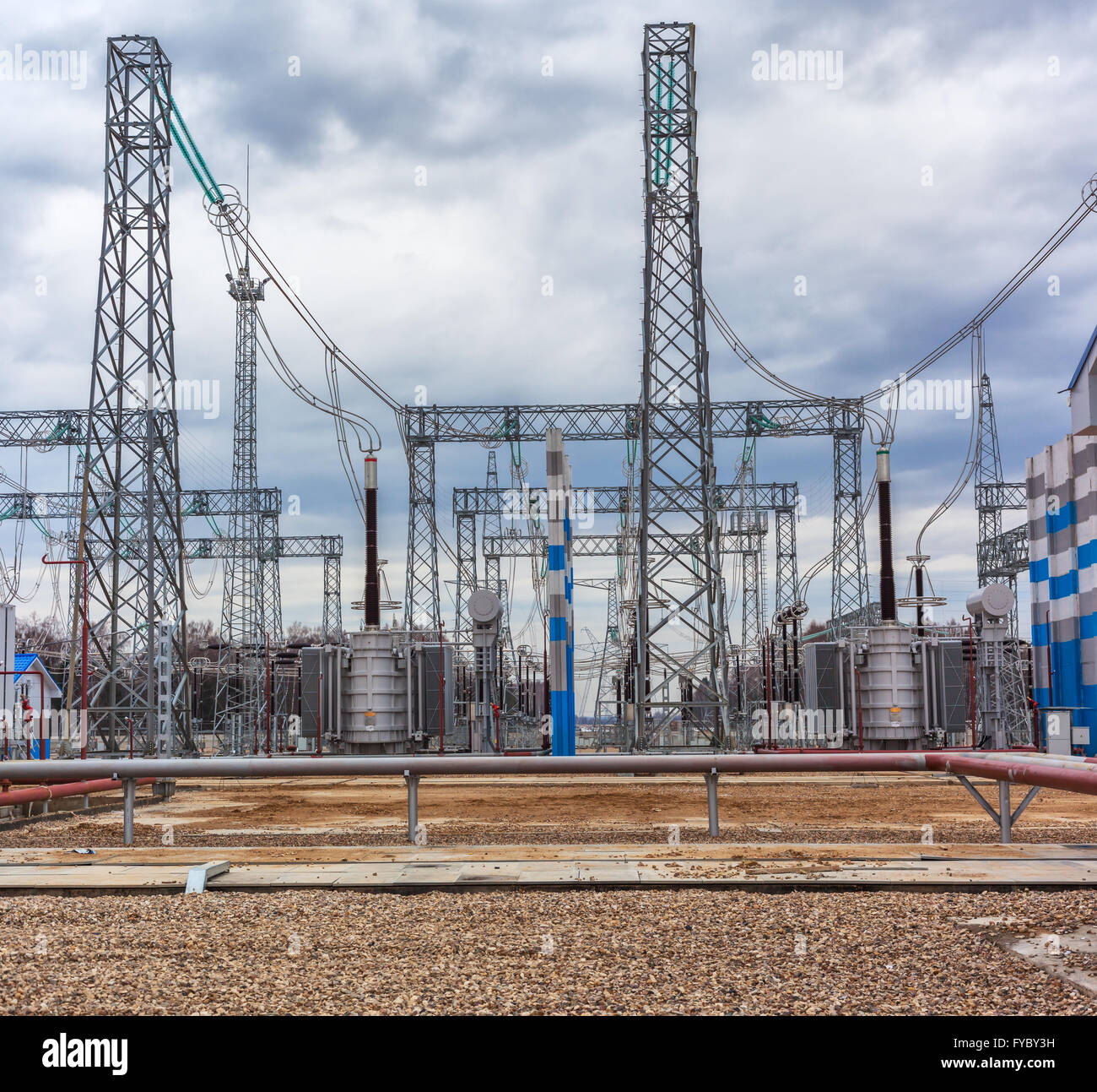 Kraftwerk, Strom-Freileitung, Industrieanlagen Stockfotografie - Alamy