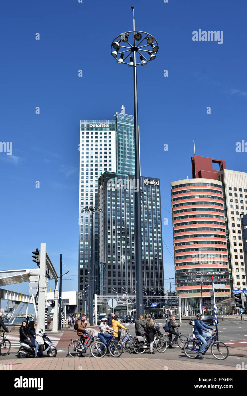 Deloitte und der AKD (Wilhelminakade) Maas World Port Center (Kop van ...