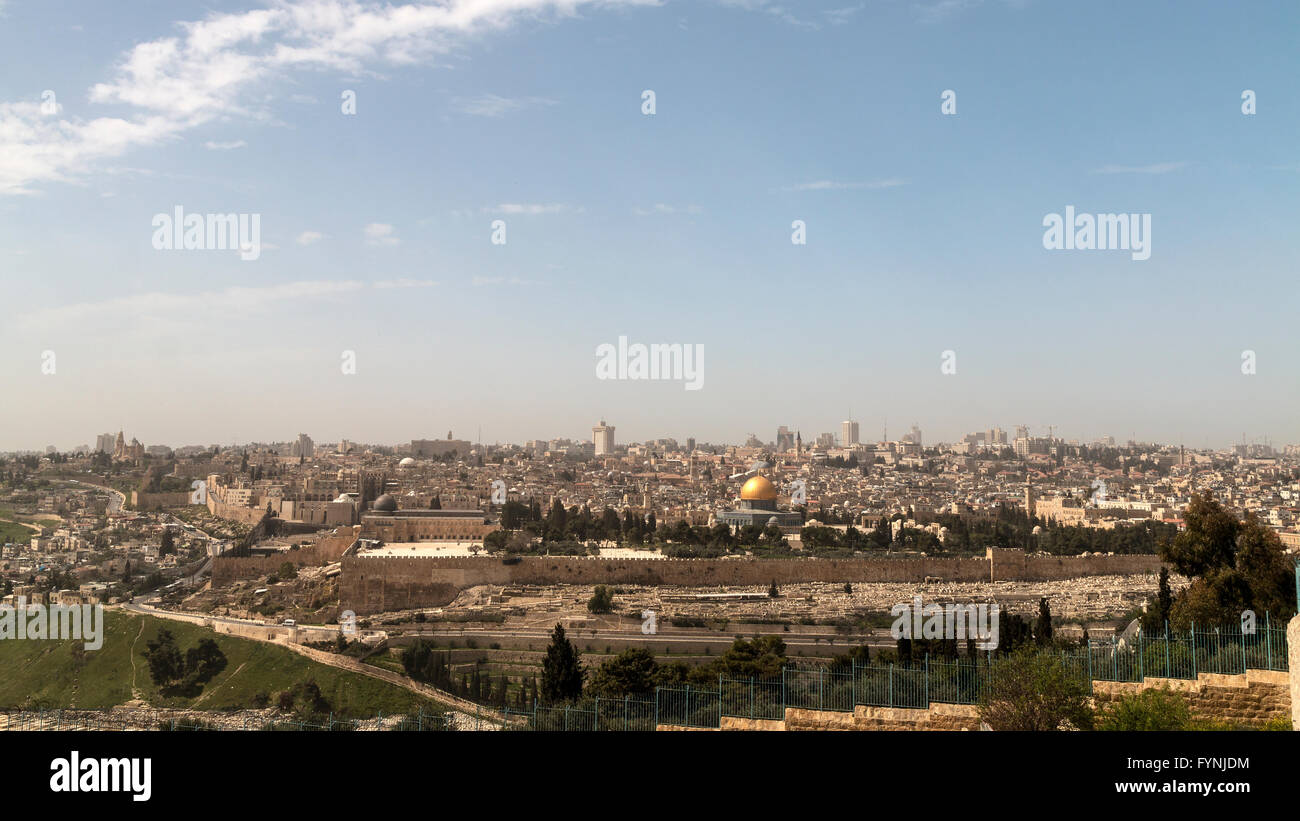 Tempelberg, Jerusalem, aus dem Ölberg im Osten betrachtet. Die goldene ...