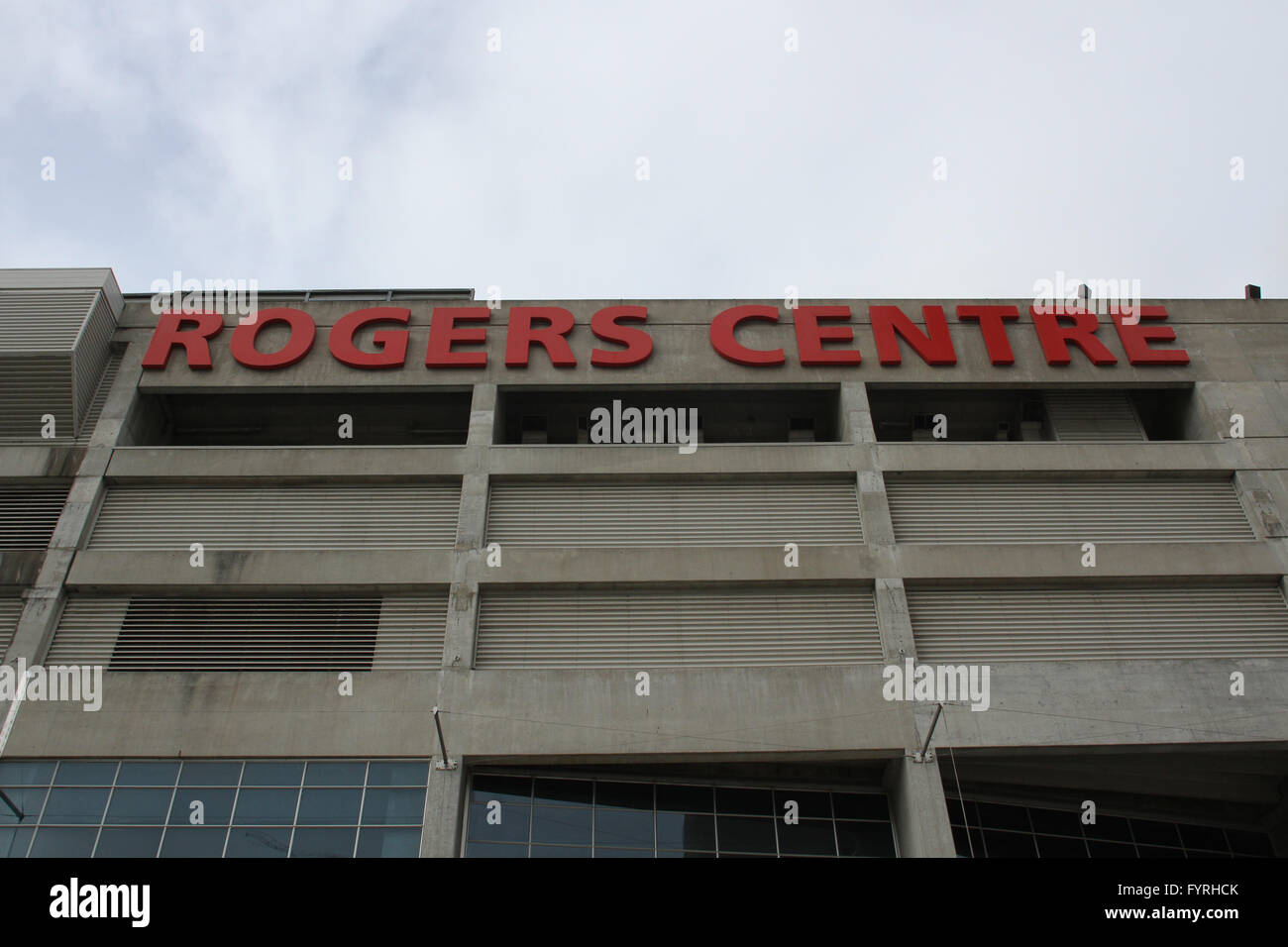 Rogers center logo -Fotos und -Bildmaterial in hoher Auflösung – Alamy