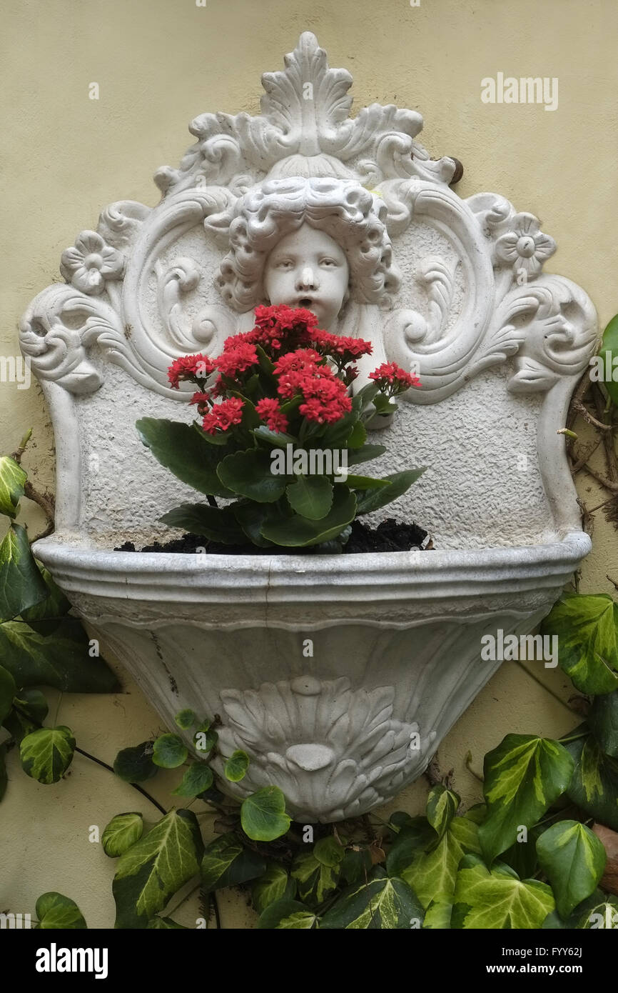 Barockbrunnen -Fotos und -Bildmaterial in hoher Auflösung – Alamy