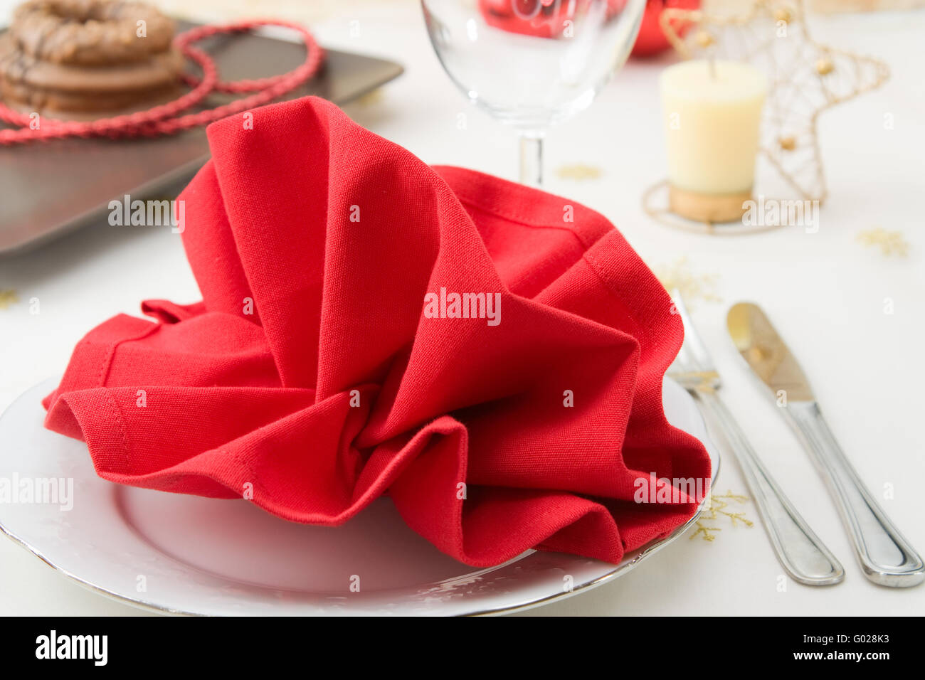 Weihnachtliches Gedeck - Christmas Platte Deckel Stockfotografie - Alamy
