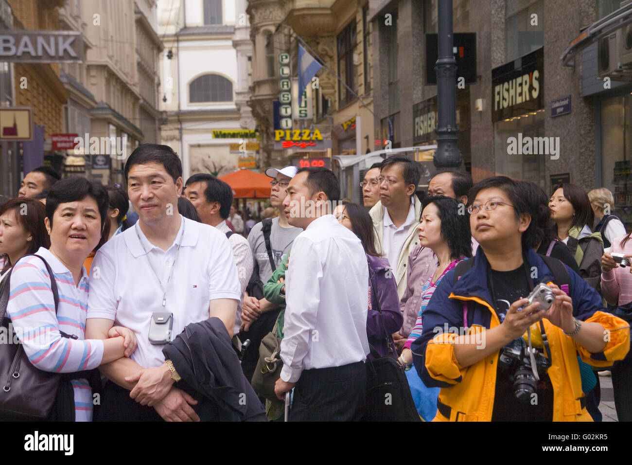 Gruppen von japanern -Fotos und -Bildmaterial in hoher Auflösung – Alamy