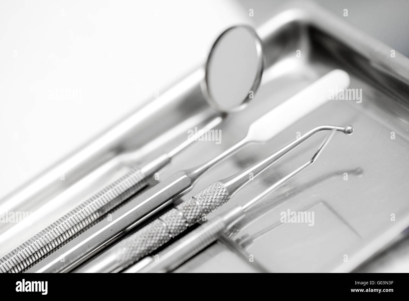 Instrumente für zahnärzte -Fotos und -Bildmaterial in hoher Auflösung ...