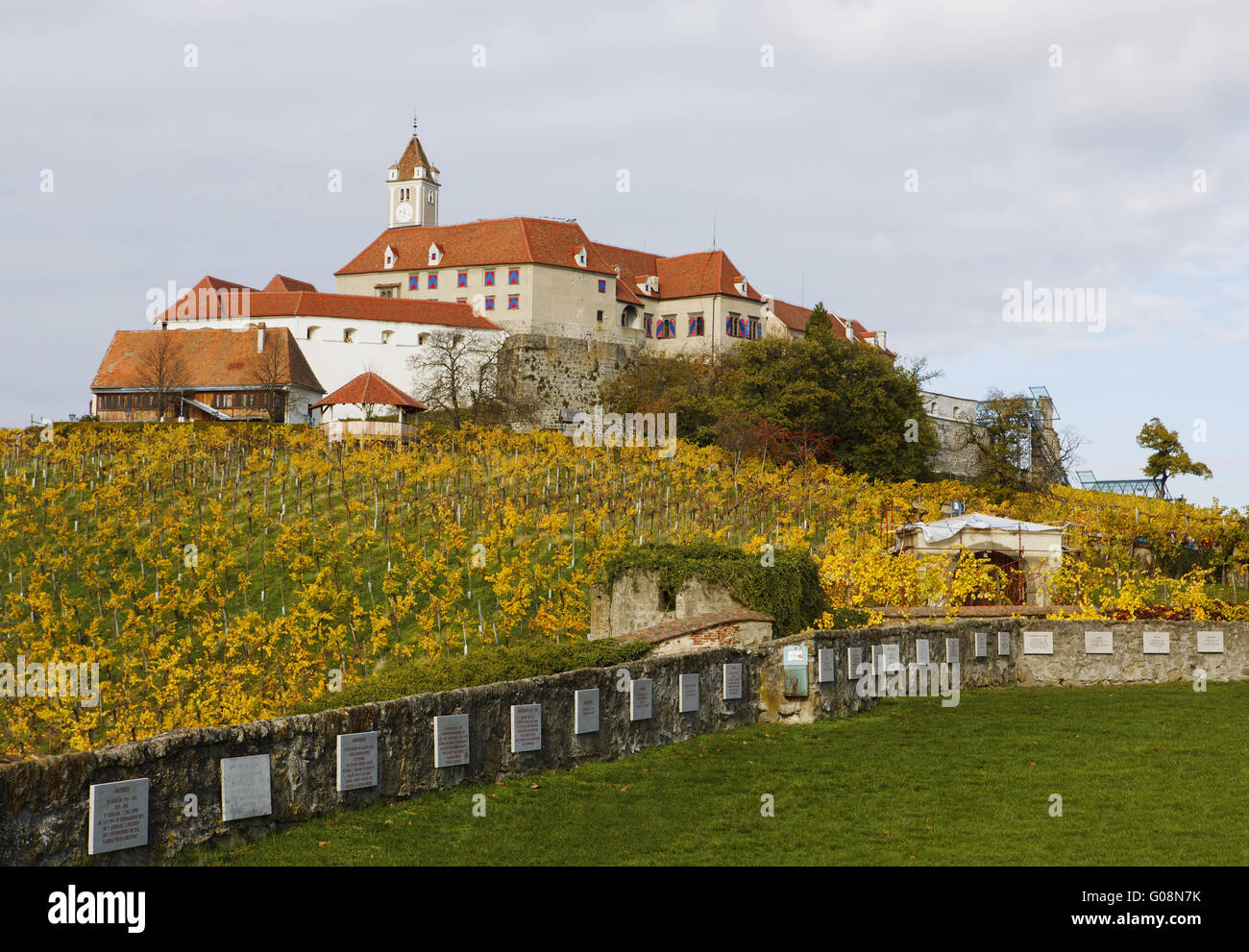 Burg riegersburg -Fotos und -Bildmaterial in hoher Auflösung – Alamy