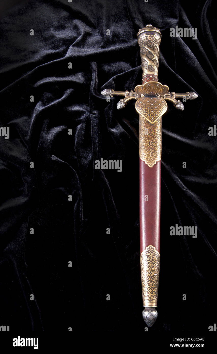 Medieval dagger -Fotos und -Bildmaterial in hoher Auflösung - Seite 2 ...