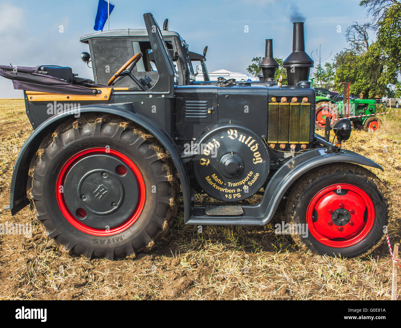 Klassische landwirtschaftliche maschinen -Fotos und -Bildmaterial in ...