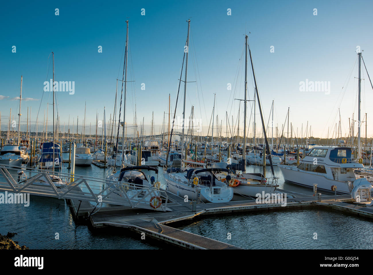 Marina marina boote boot yacht yachten -Fotos und -Bildmaterial in ...