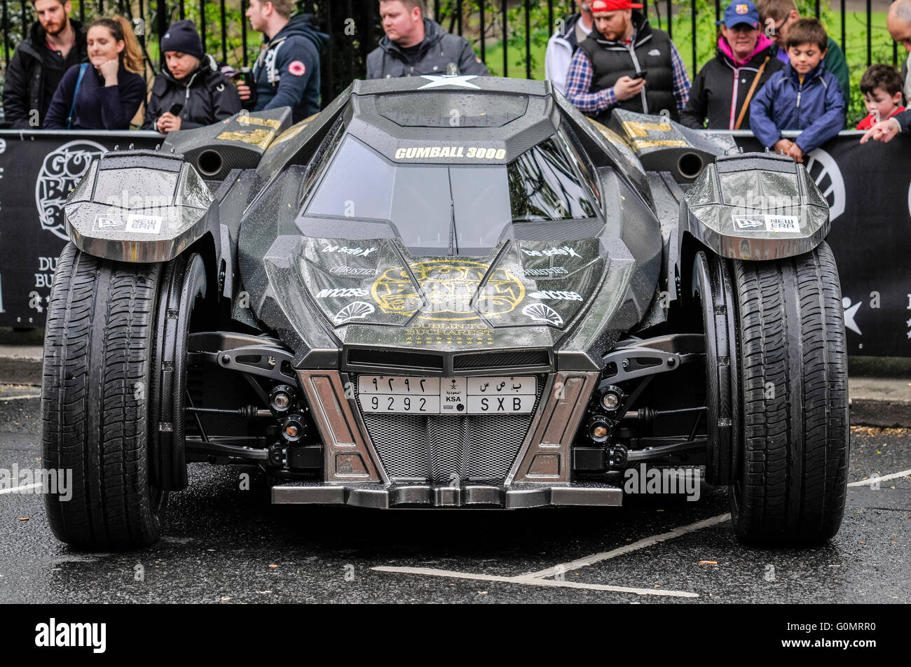 Converted into a batmobile -Fotos und -Bildmaterial in hoher Auflösung ...