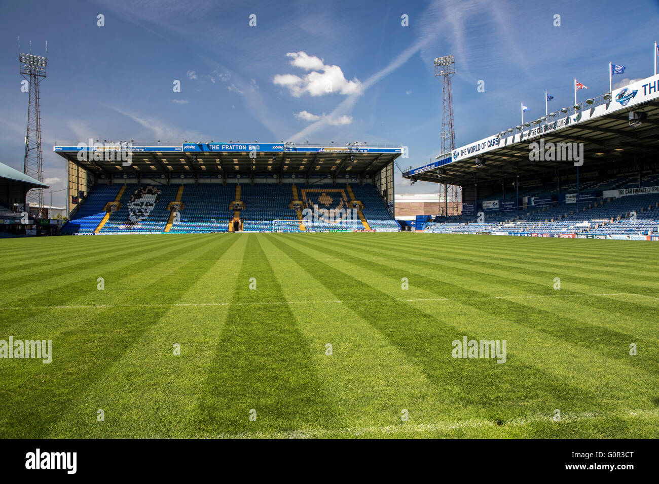 Fratton park stadium -Fotos und -Bildmaterial in hoher Auflösung – Alamy