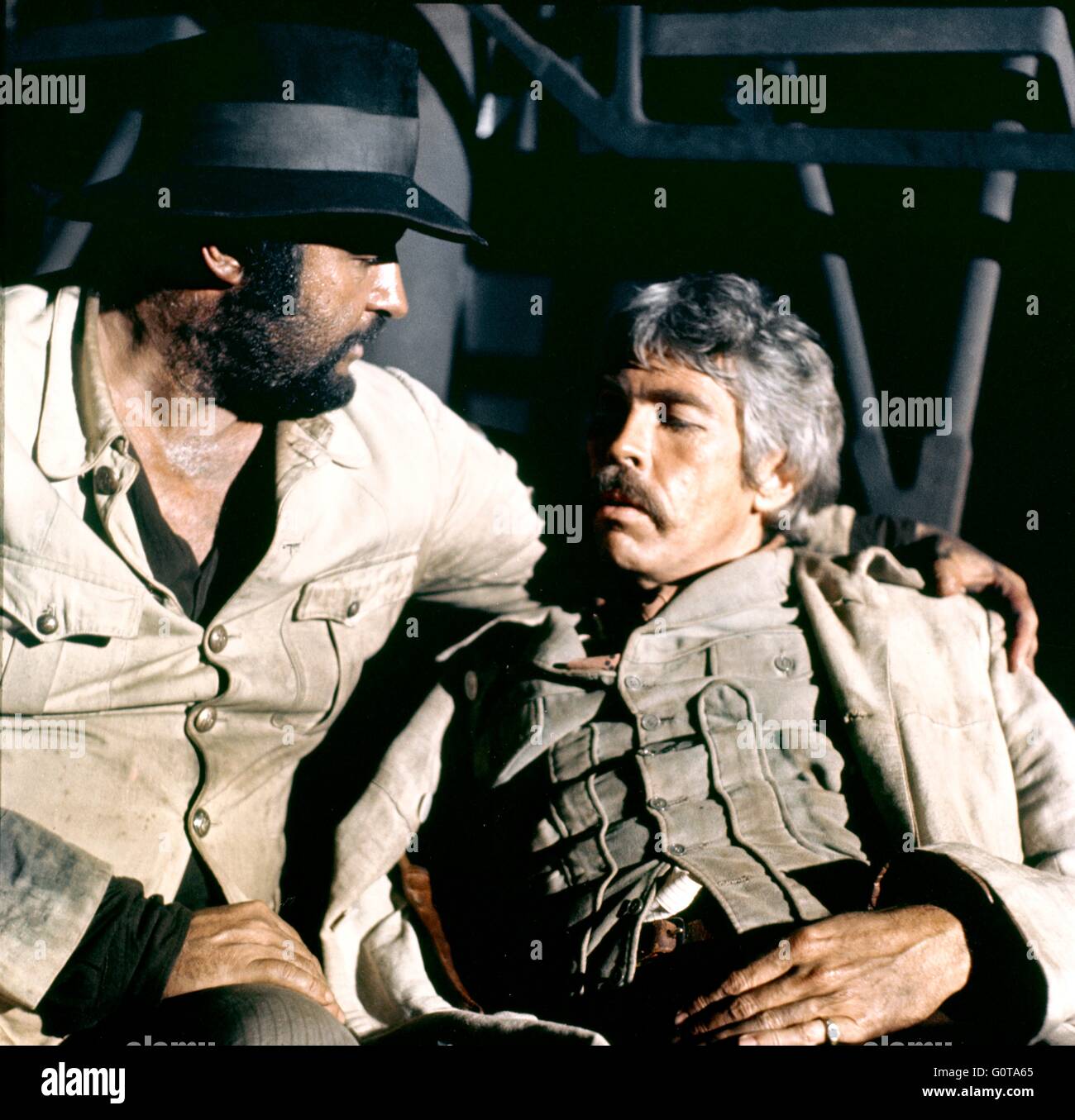 Rod Steiger und James Coburn / A Fistful Of Dynamite / 1971 unter der ...