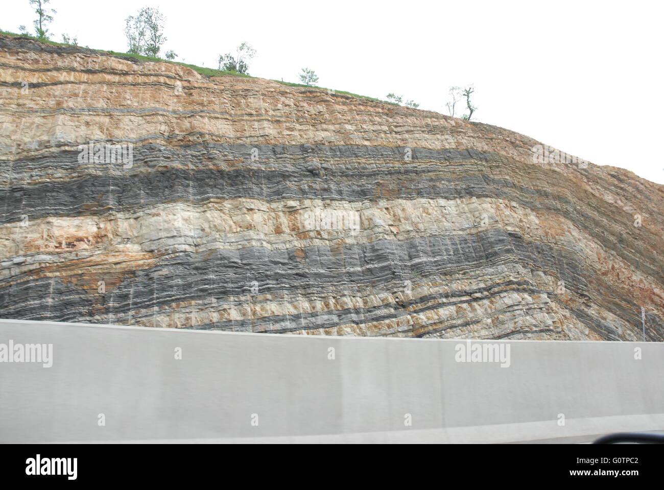 Asymmetrisches antiklin -Fotos und -Bildmaterial in hoher Auflösung – Alamy