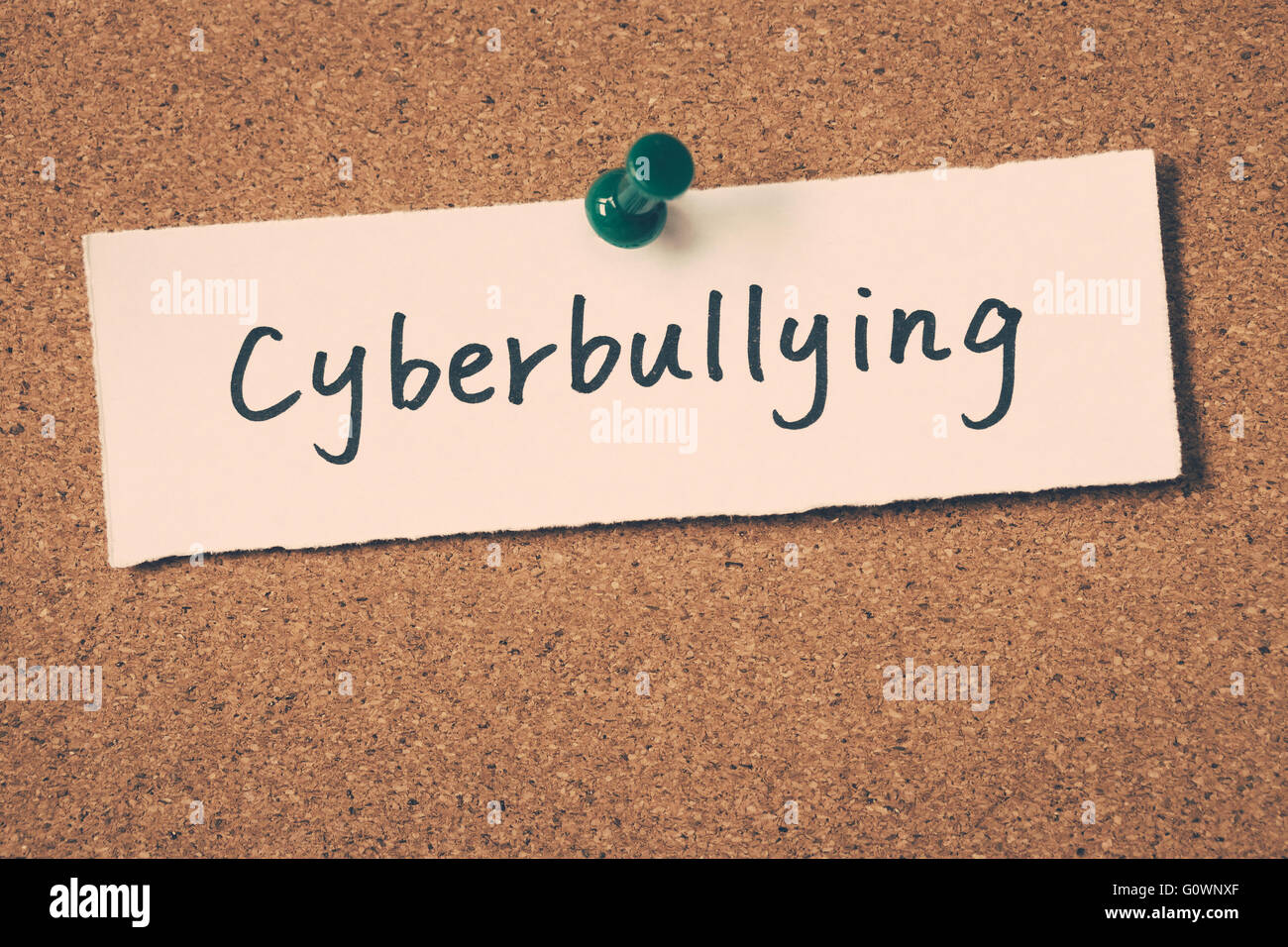 Hintergrund zu cybermobbing -Fotos und -Bildmaterial in hoher Auflösung ...