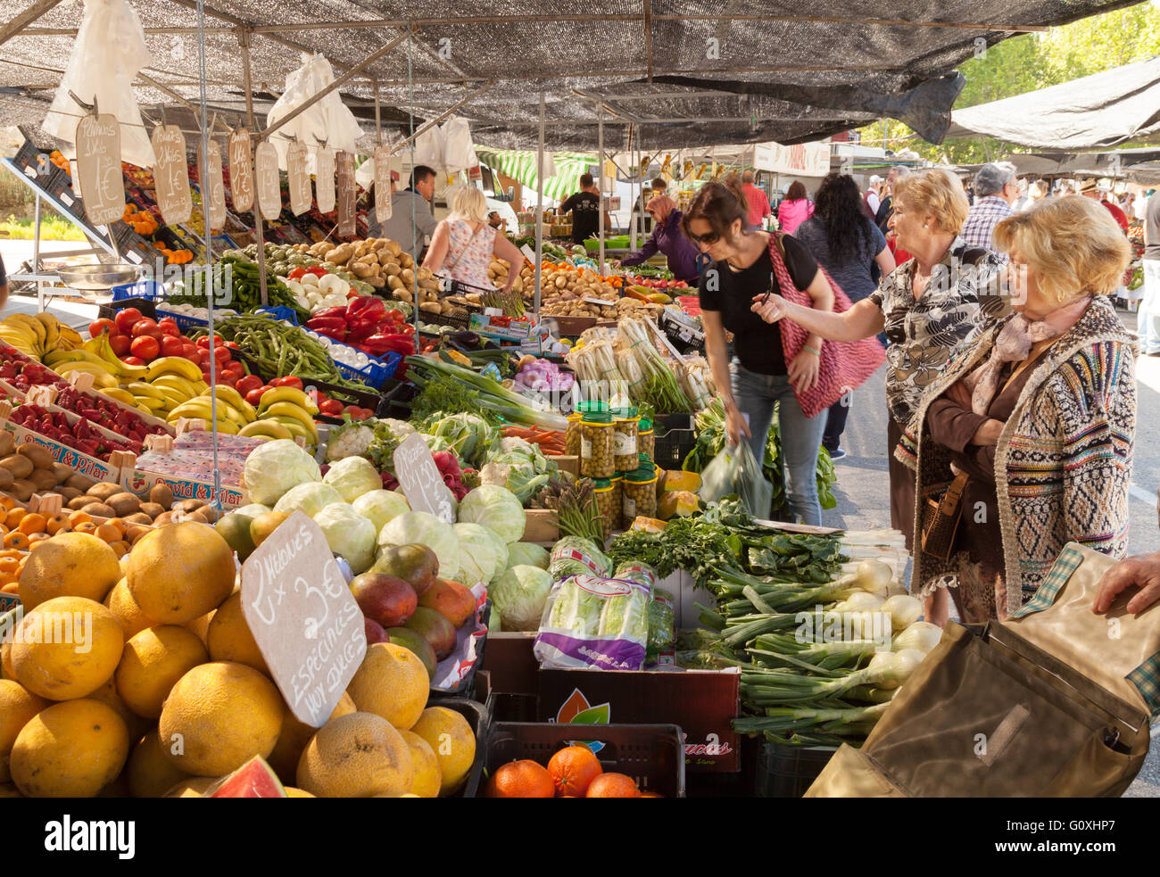 Spanish Market Stalls Stockfotos & Spanish Market Stalls Bilder - Alamy