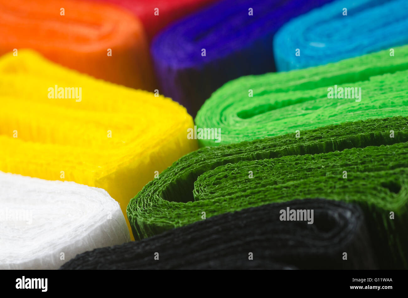 Krepp papier dekoration -Fotos und -Bildmaterial in hoher Auflösung – Alamy