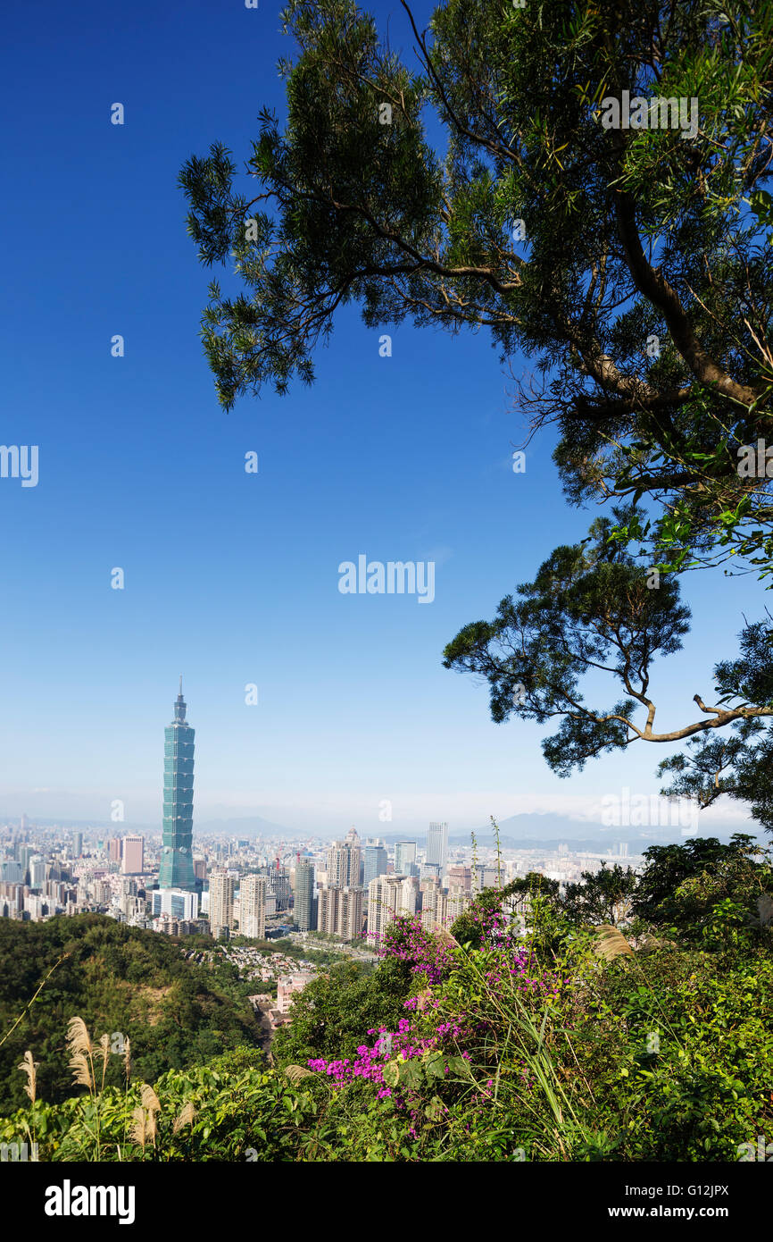 Taipei 101 building skyscraper -Fotos und -Bildmaterial in hoher Auflösung – Alamy