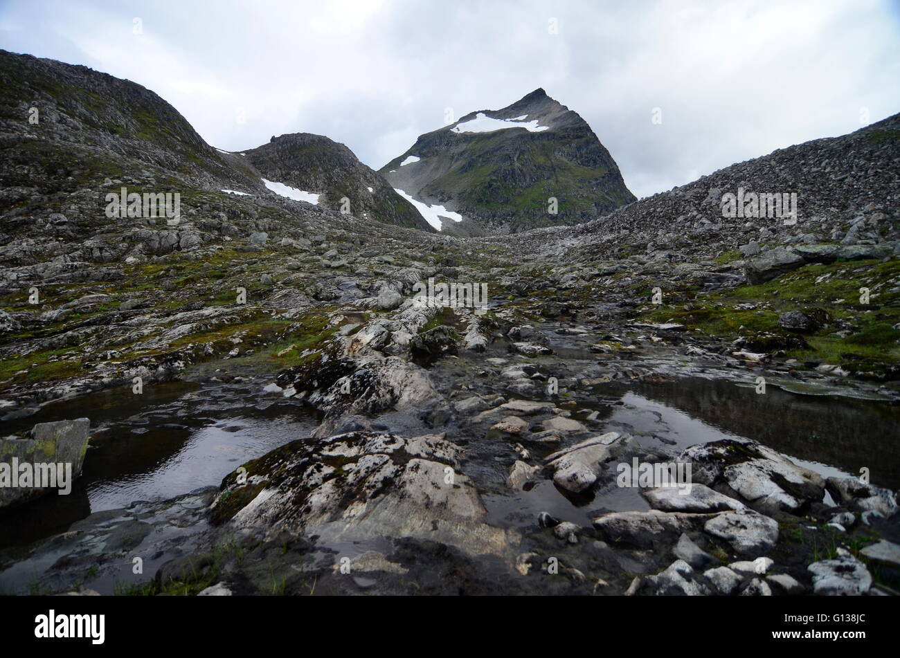 Slogen berg -Fotos und -Bildmaterial in hoher Auflösung – Alamy