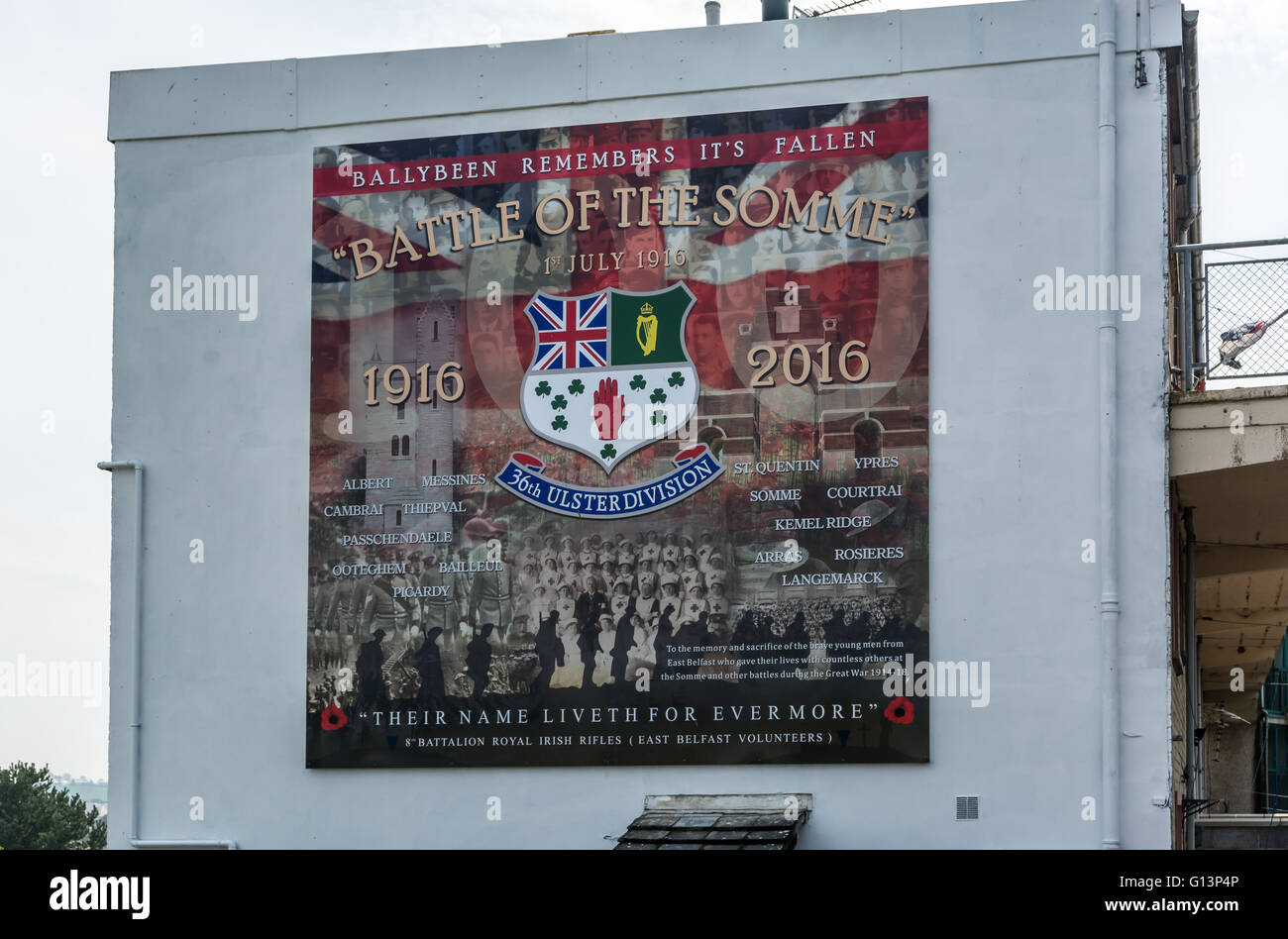 Ballybeen erinnert sich an die Schlacht des Somme Wandbildes in East ...