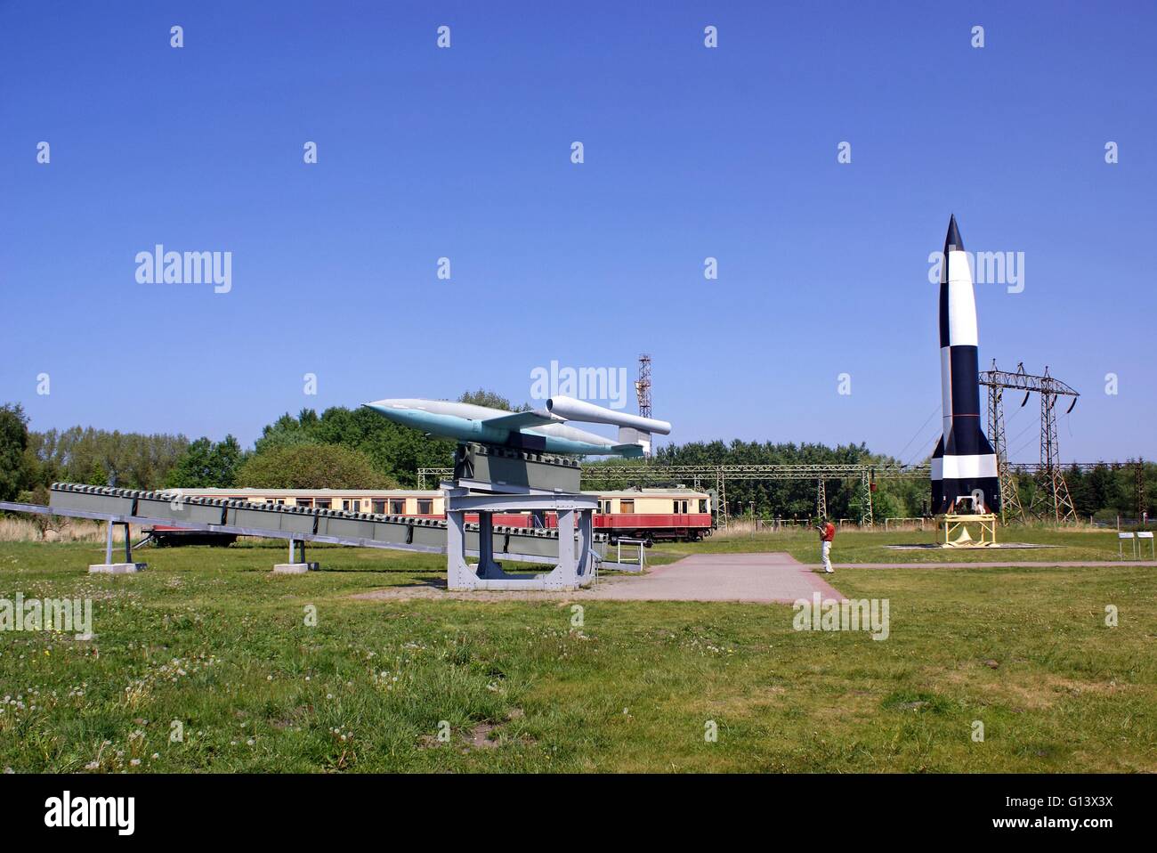 V2 rakete eisenbahn -Fotos und -Bildmaterial in hoher Auflösung – Alamy