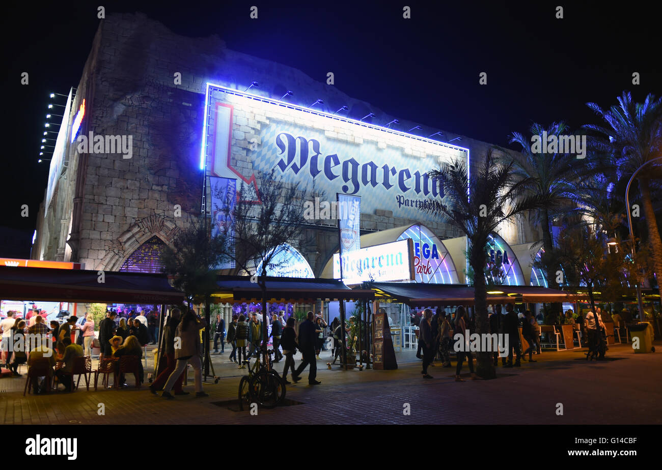 Mallorca party megapark -Fotos und -Bildmaterial in hoher Auflösung – Alamy