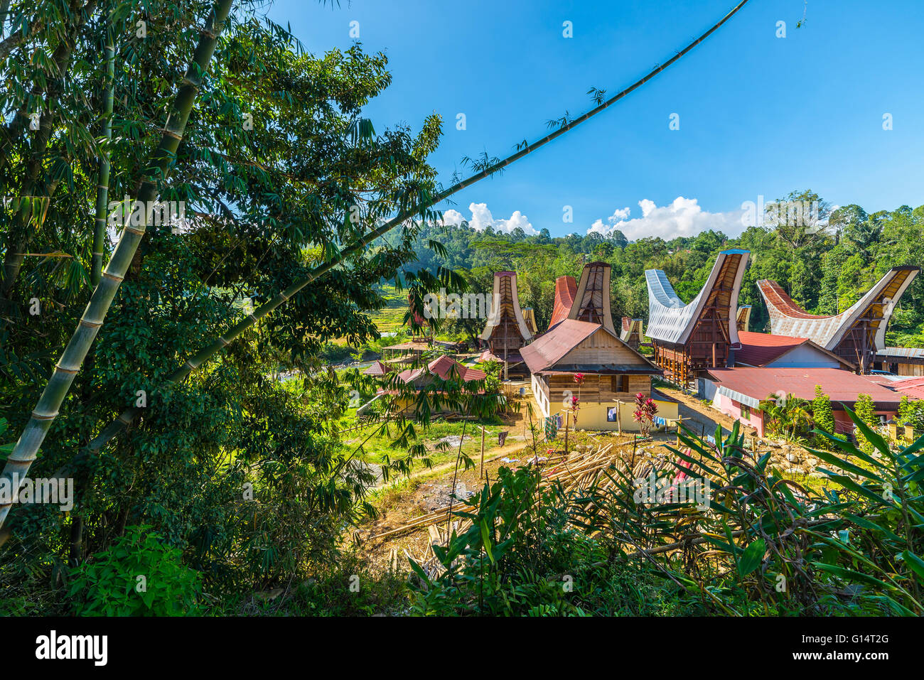 Formstruktur bauernhof landschaft -Fotos und -Bildmaterial in hoher ...