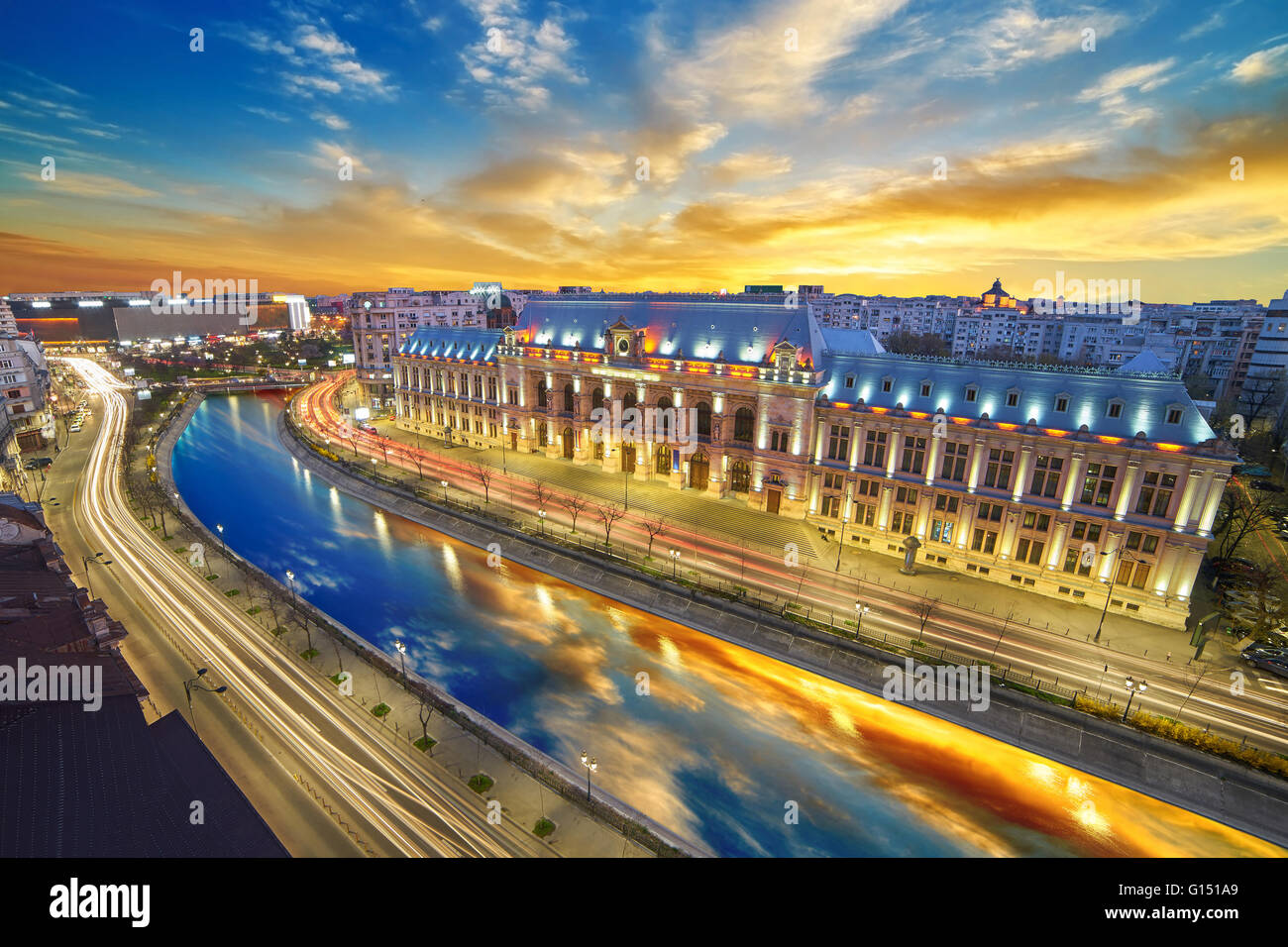 Bukarest sonnenuntergang -Fotos und -Bildmaterial in hoher Auflösung ...