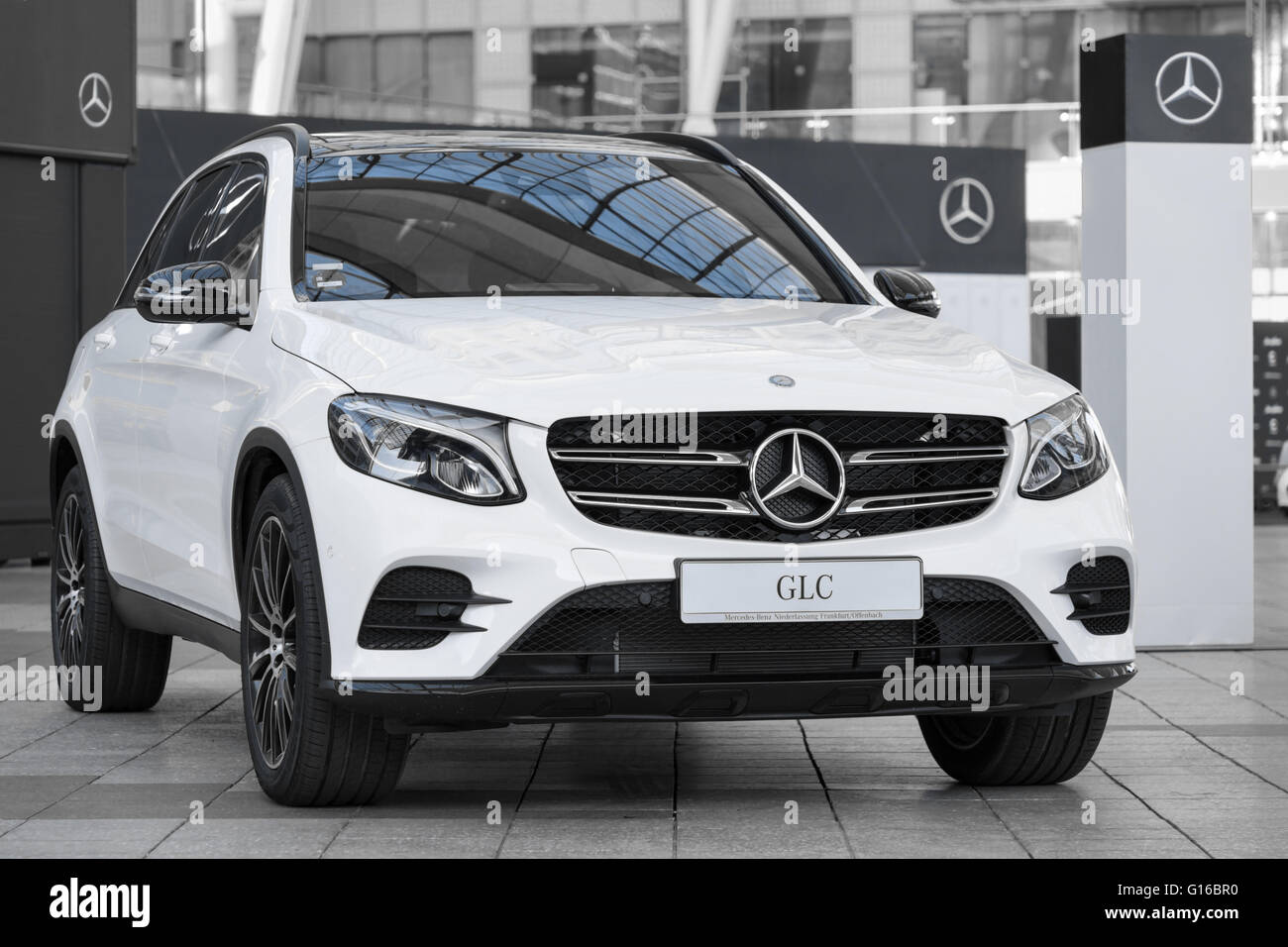 Mercedes benz glc klasse -Fotos und -Bildmaterial in hoher Auflösung ...