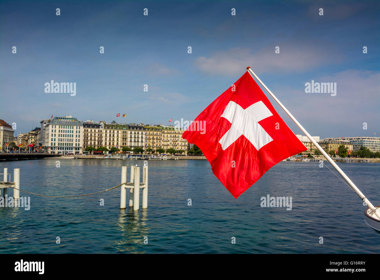 Schweizer fahnen bauen -Fotos und -Bildmaterial in hoher Auflösung – Alamy