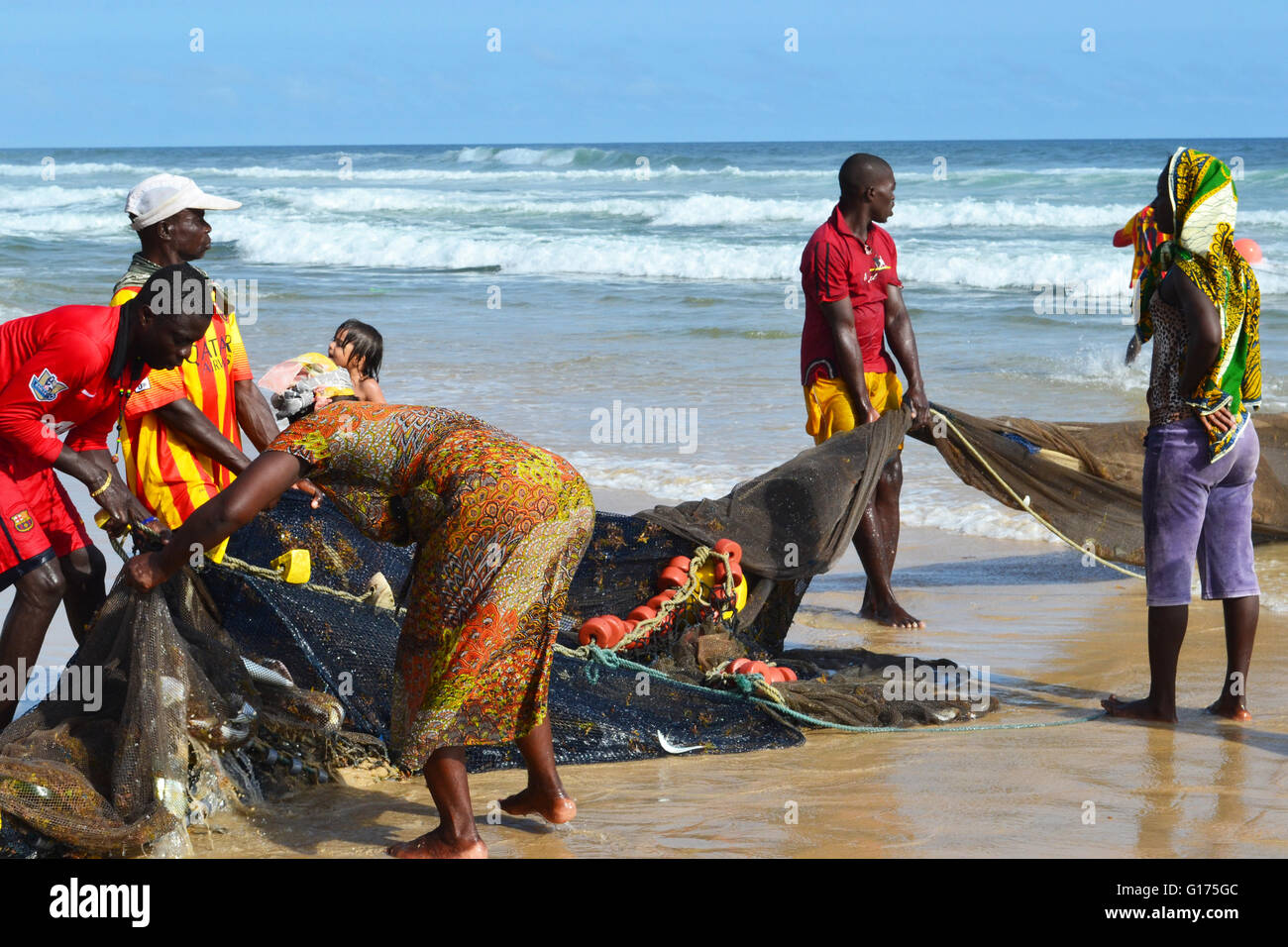 Netz voller fische -Fotos und -Bildmaterial in hoher Auflösung – Alamy