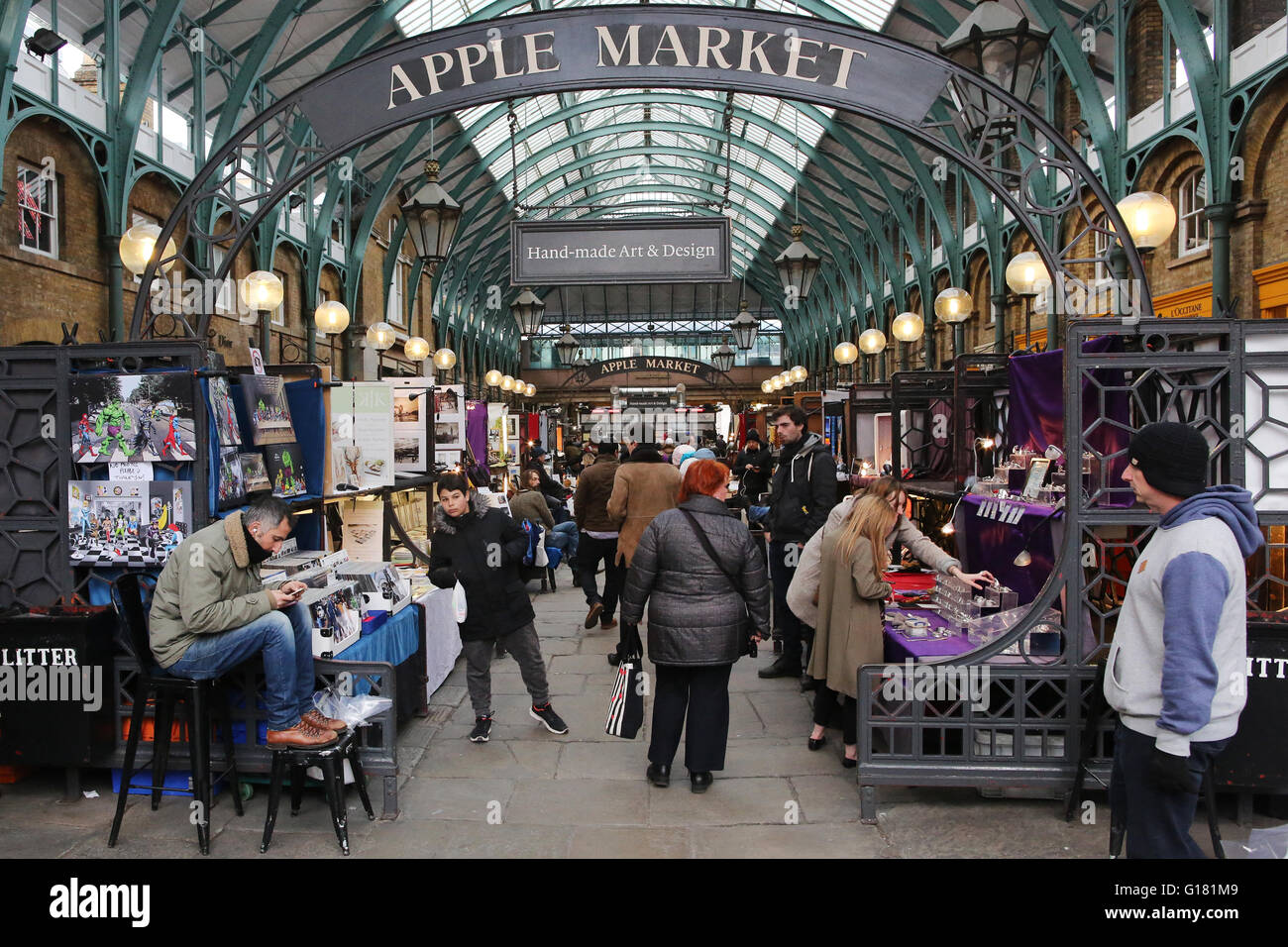 Covent garden apple market in -Fotos und -Bildmaterial in hoher ...