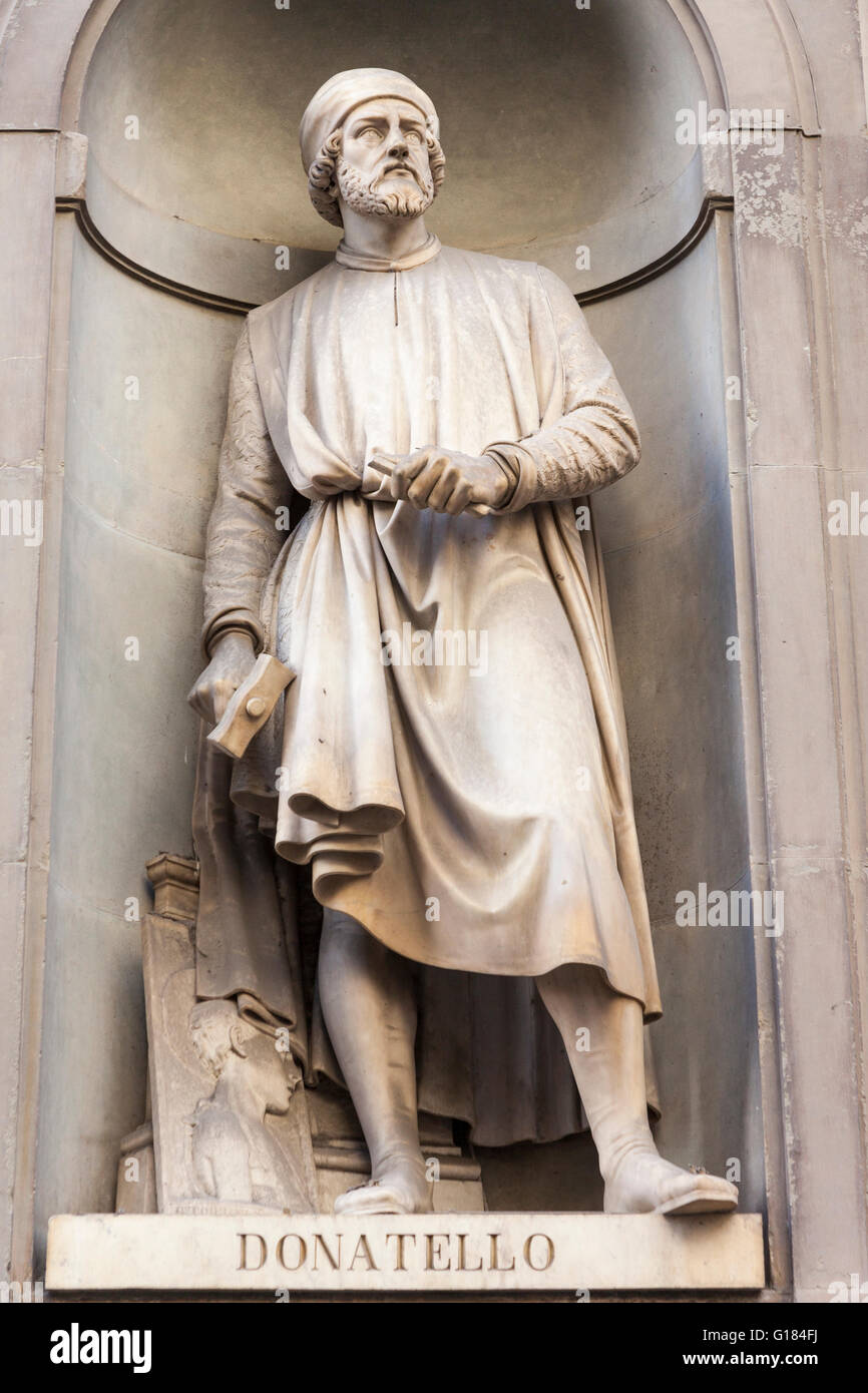 Statue in der galerie der uffizien -Fotos und -Bildmaterial in hoher Auflösung – Alamy