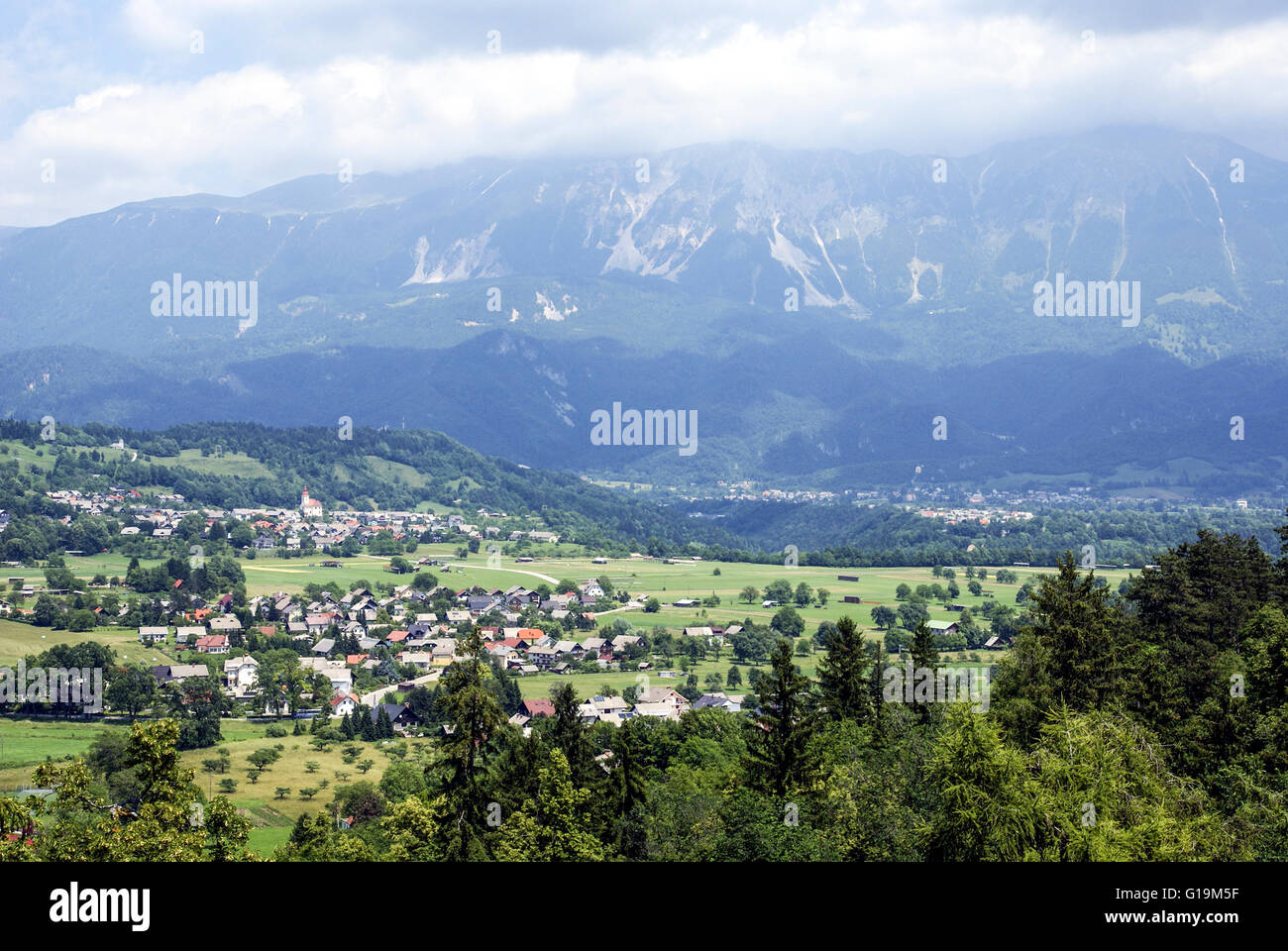 Bled aus Burg von Bled ist eine mittelalterliche Burg, erbaut auf einem ...