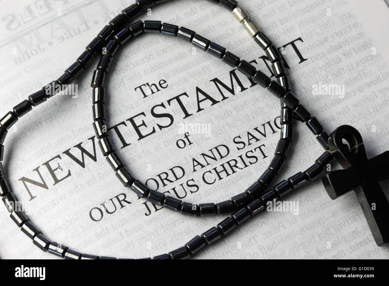Neues testament heilig -Fotos und -Bildmaterial in hoher Auflösung – Alamy