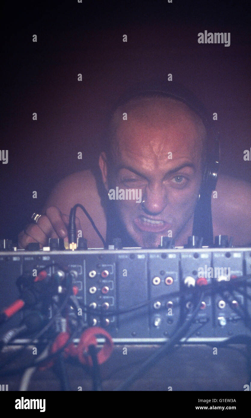 Dj sven vath -Fotos und -Bildmaterial in hoher Auflösung – Alamy