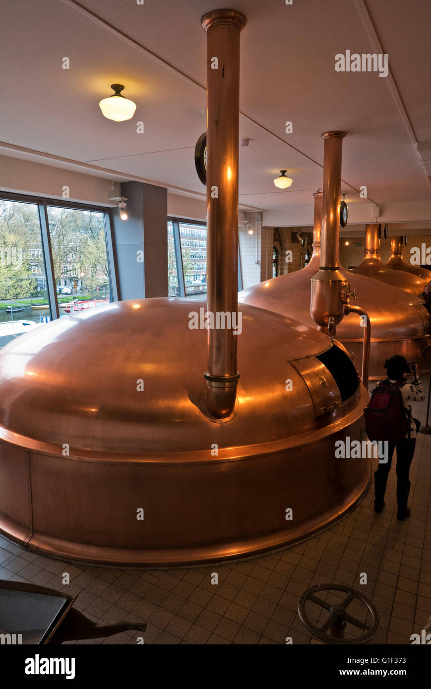 Copper tanks brewery -Fotos und -Bildmaterial in hoher Auflösung – Alamy