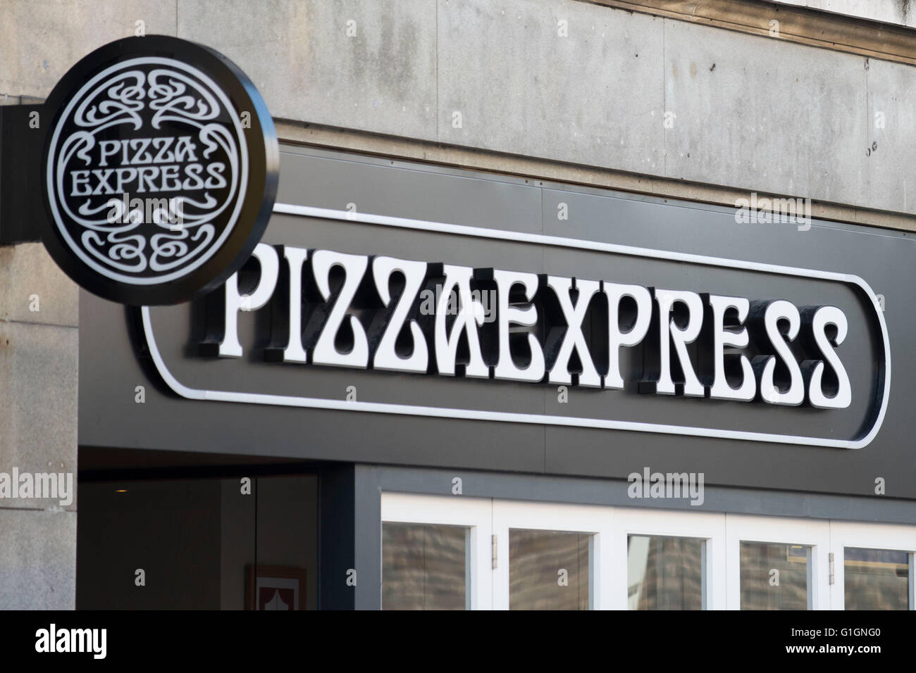 Pizza Express Zeichen Logo Stockfotografie - Alamy