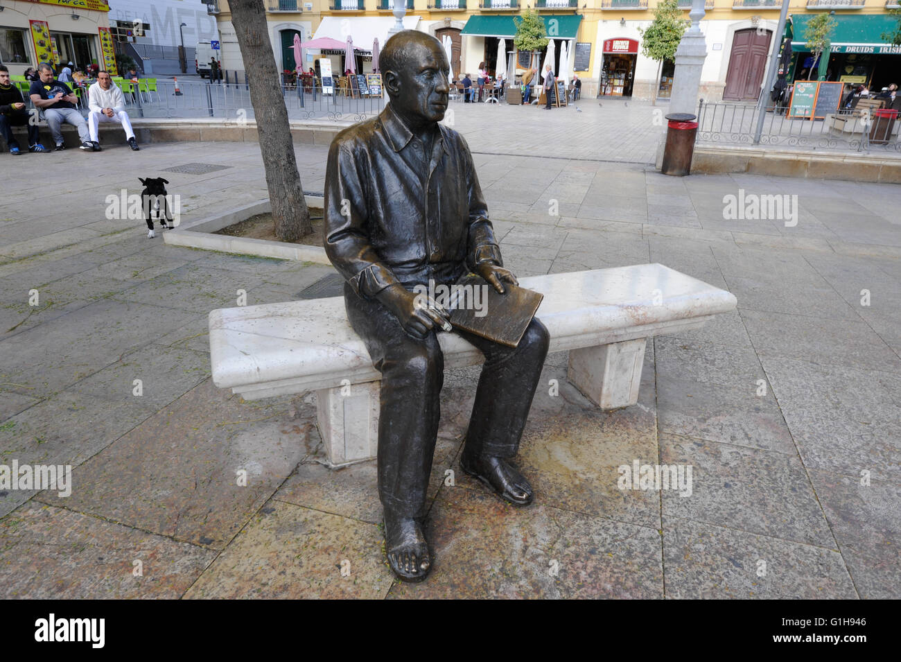 Statua di picasso -Fotos und -Bildmaterial in hoher Auflösung – Alamy