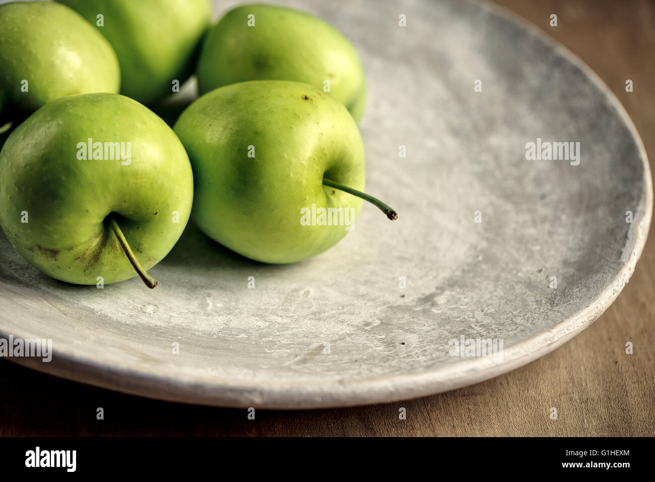 Grüne apfel stillleben -Fotos und -Bildmaterial in hoher Auflösung – Alamy