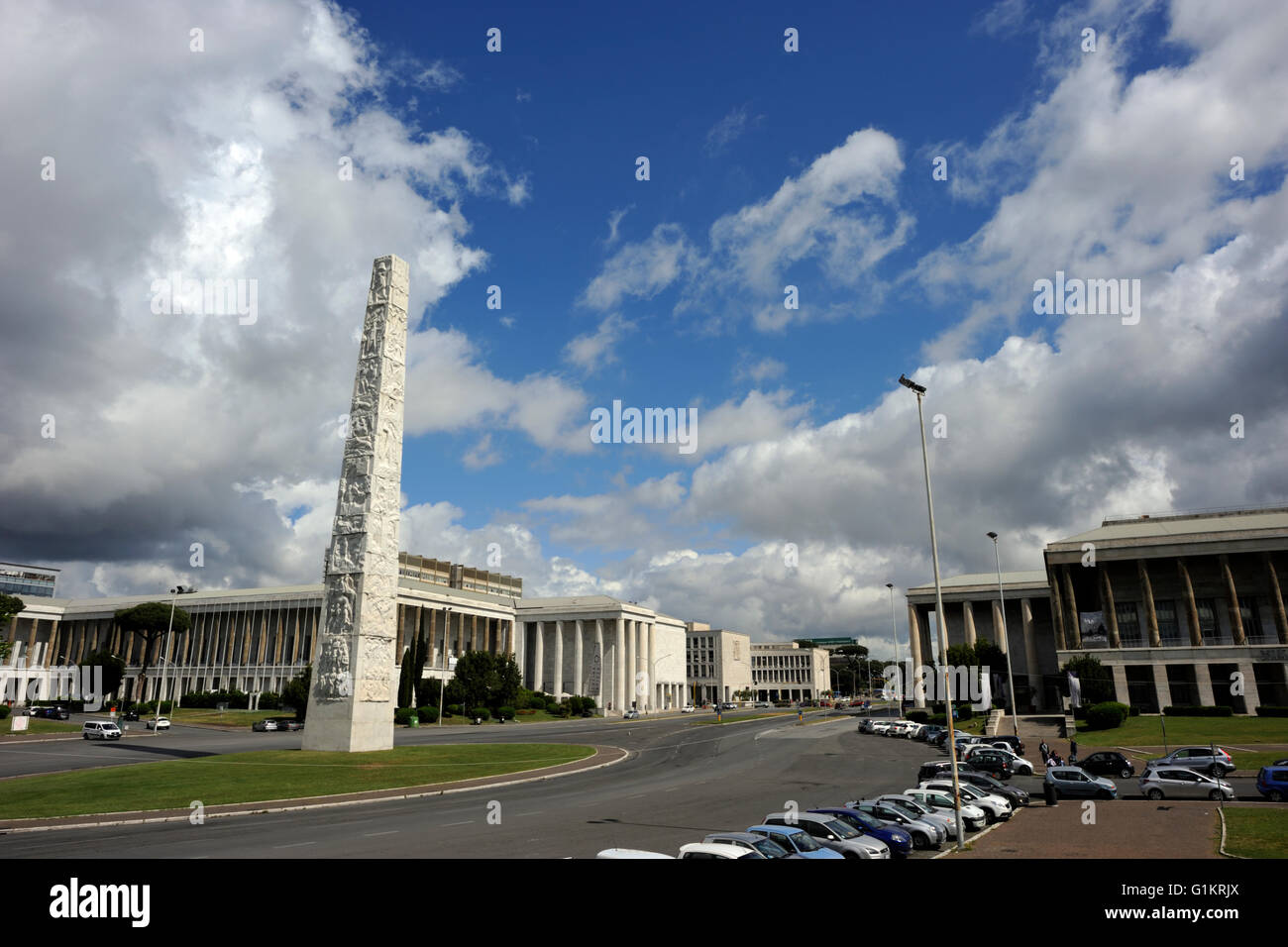 Italien, Rom, EUR, Piazza Guglielmo Marconi, Obelisk Stockfotografie ...