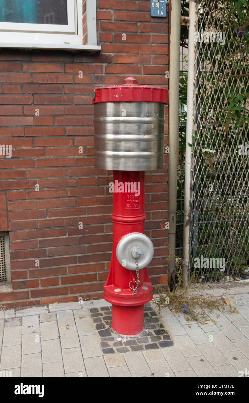 Hydrant sign germany -Fotos und -Bildmaterial in hoher Auflösung – Alamy